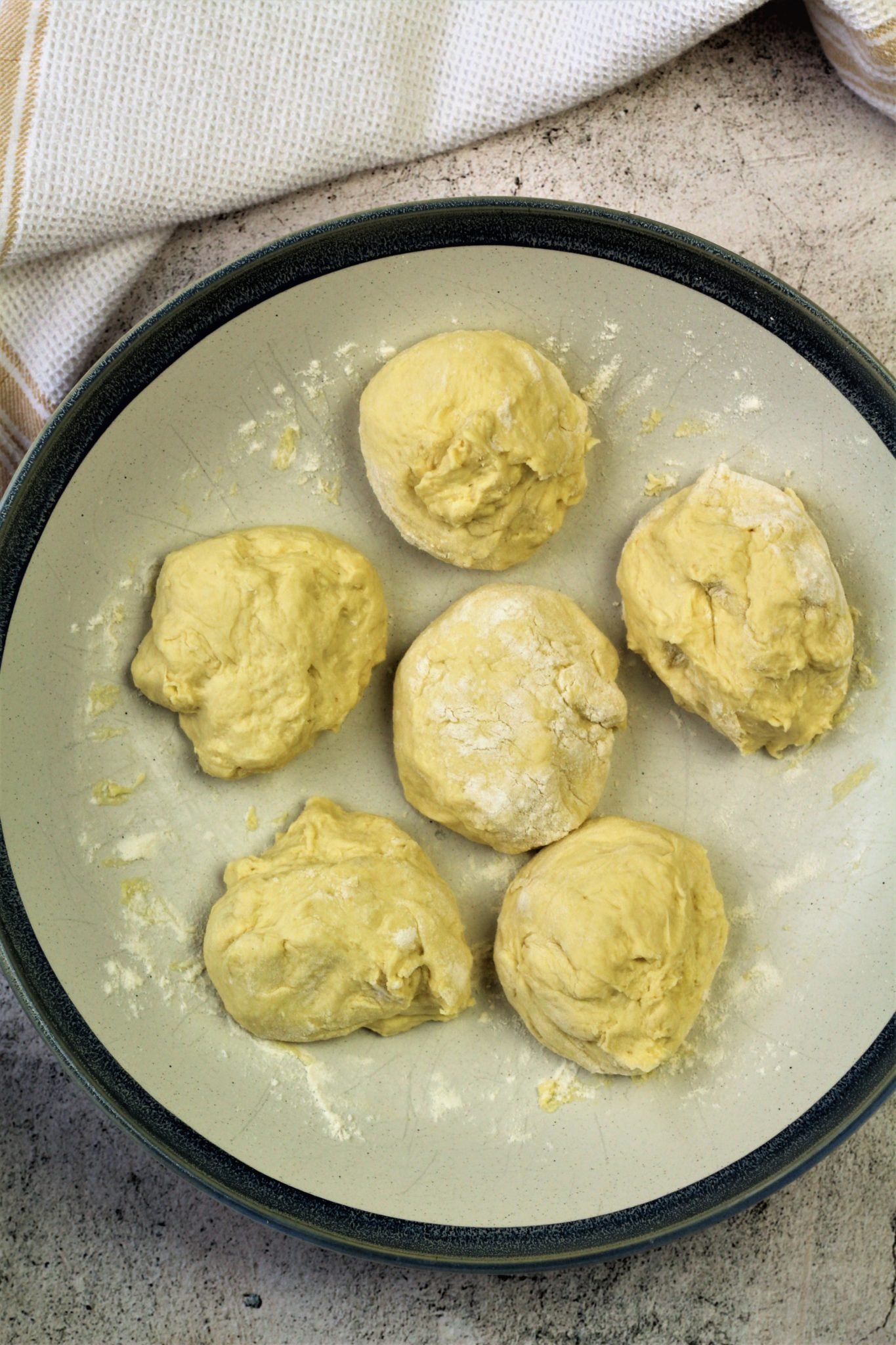 Italian Semolina Rolls - Mangia Bedda