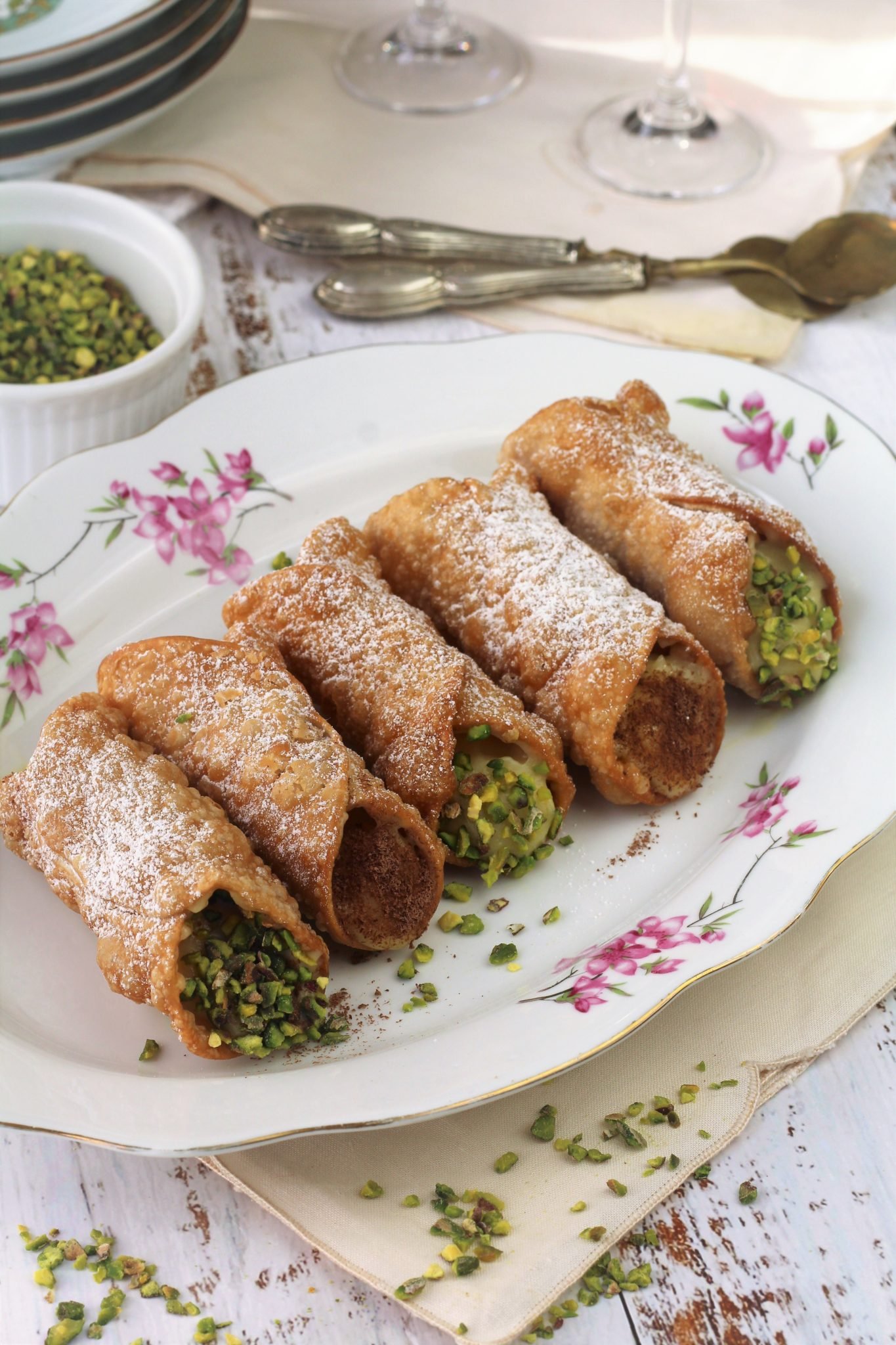 Cannoli with Pastry Cream Filling - Mangia Bedda