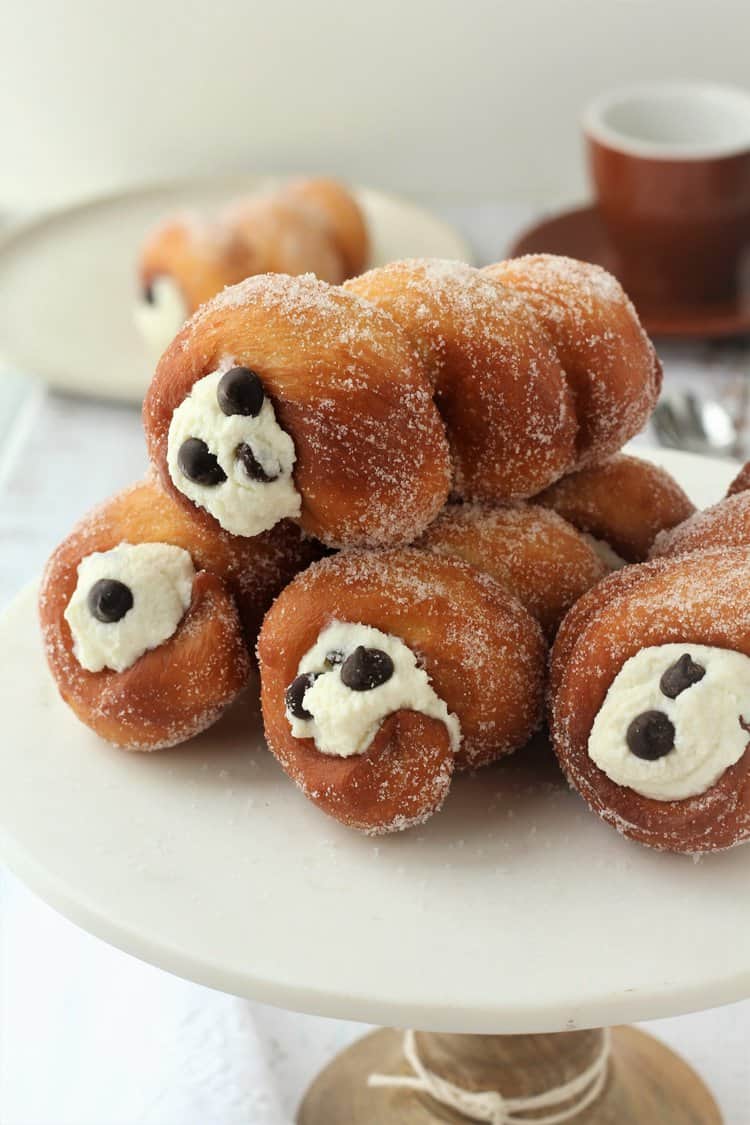 Cartocci Siciliani with Ricotta Filling - Mangia Bedda