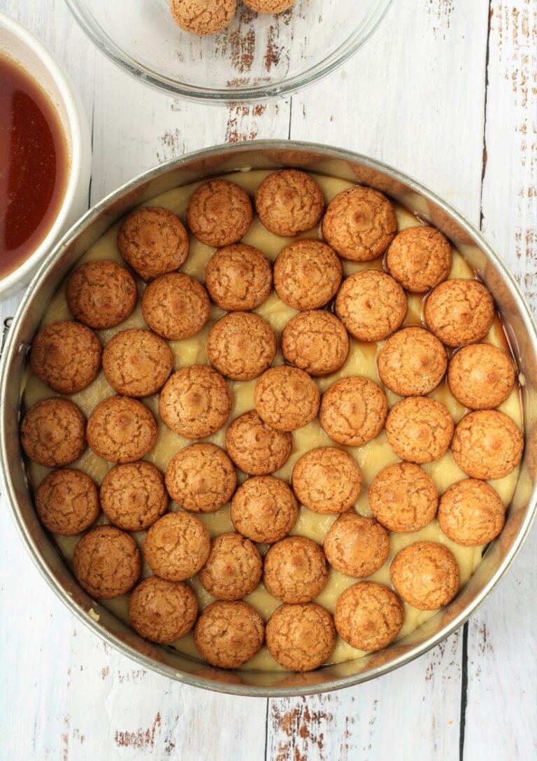 Italian Amaretti Cake - Mangia Bedda