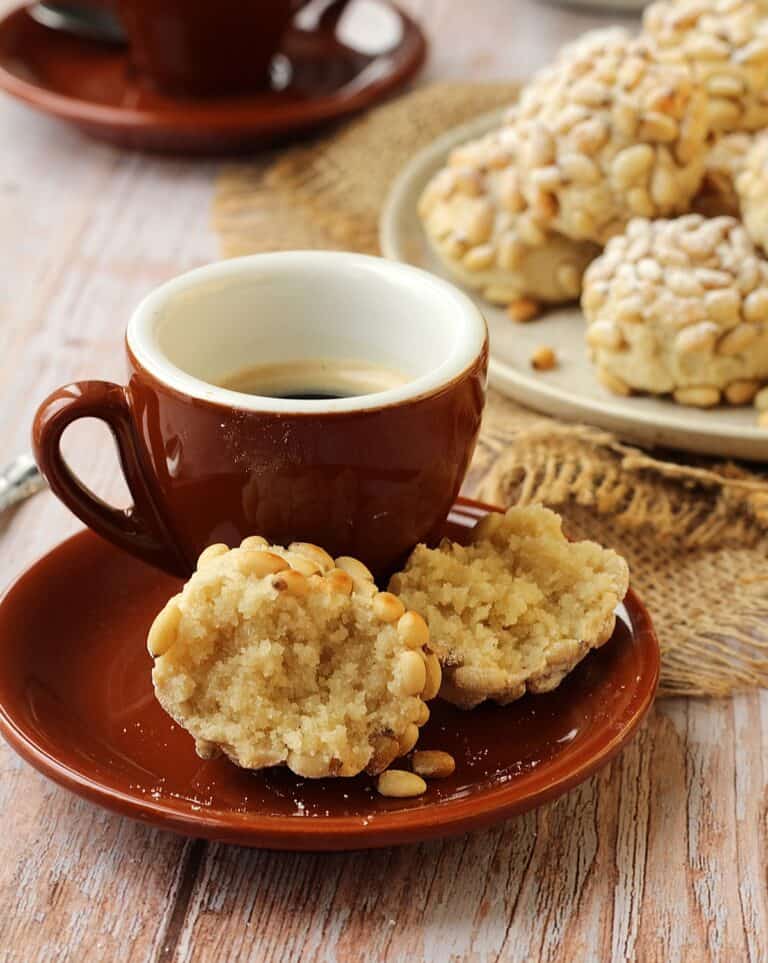Easy Pignoli Cookies with Almond Flour - Mangia Bedda